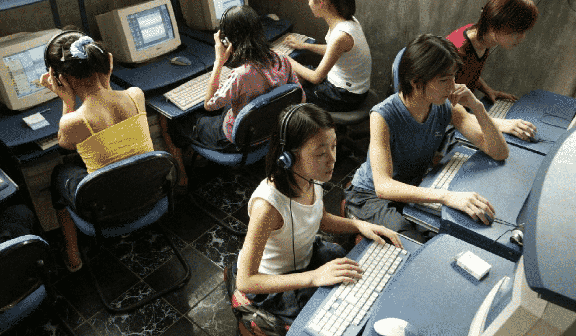 Why are Internet Cafes so Popular?