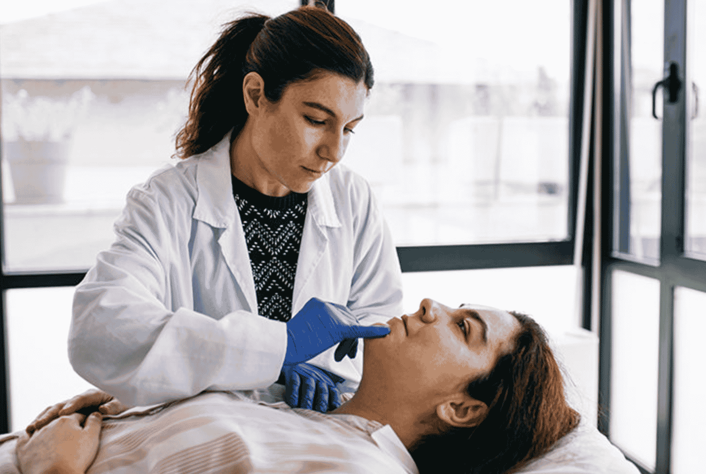 Comprehensive Facelift Consultation - What to Expect