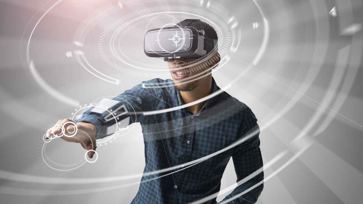 Entertainment in the Digital Age: The Seamless Blend of Technology and ...