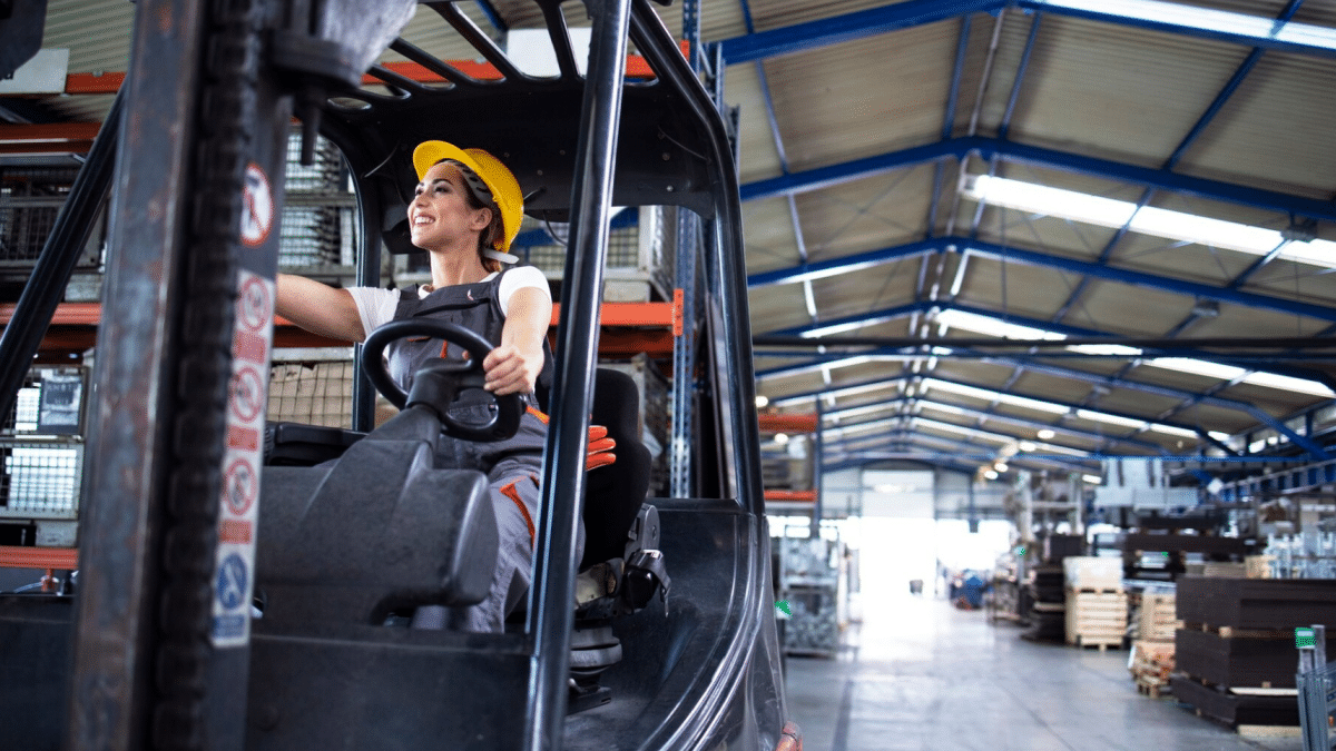 Mastering Forklift Operations: A Comprehensive Training Guide