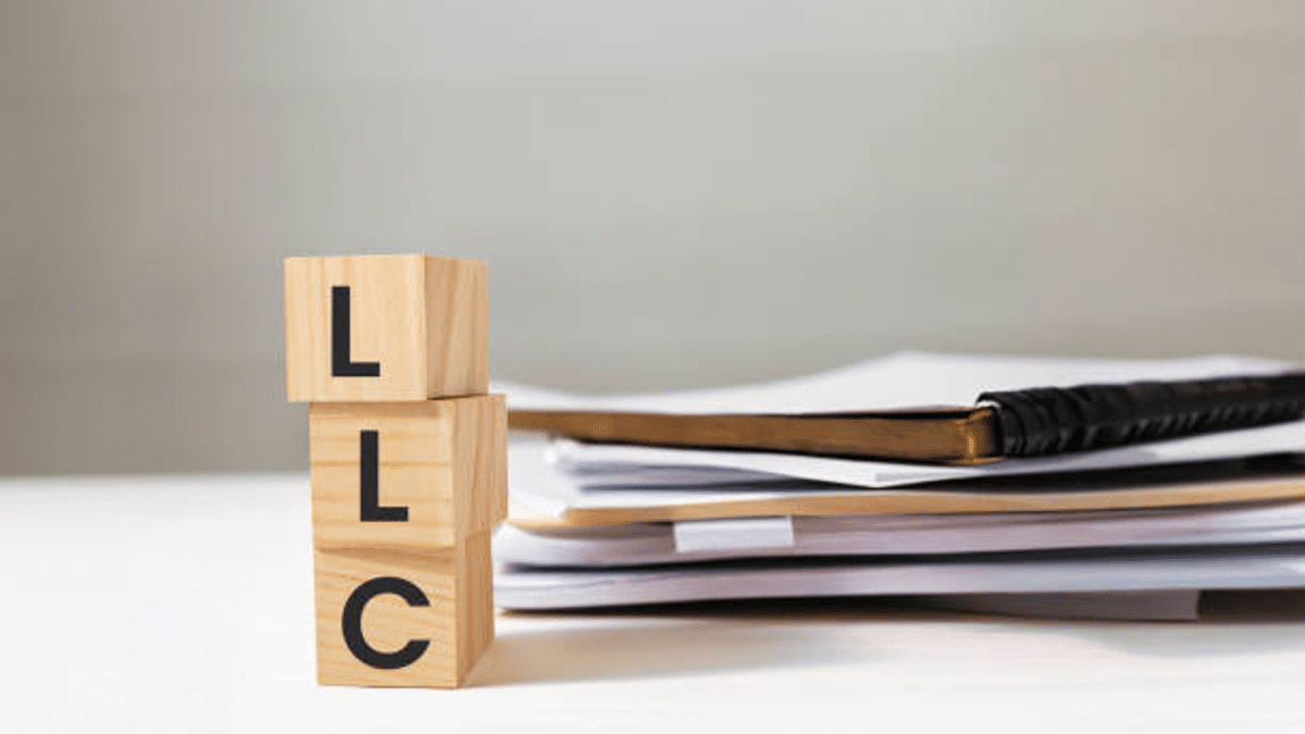 Mastering the Paperwork: How to File an LLC in Arizona Without the Stress