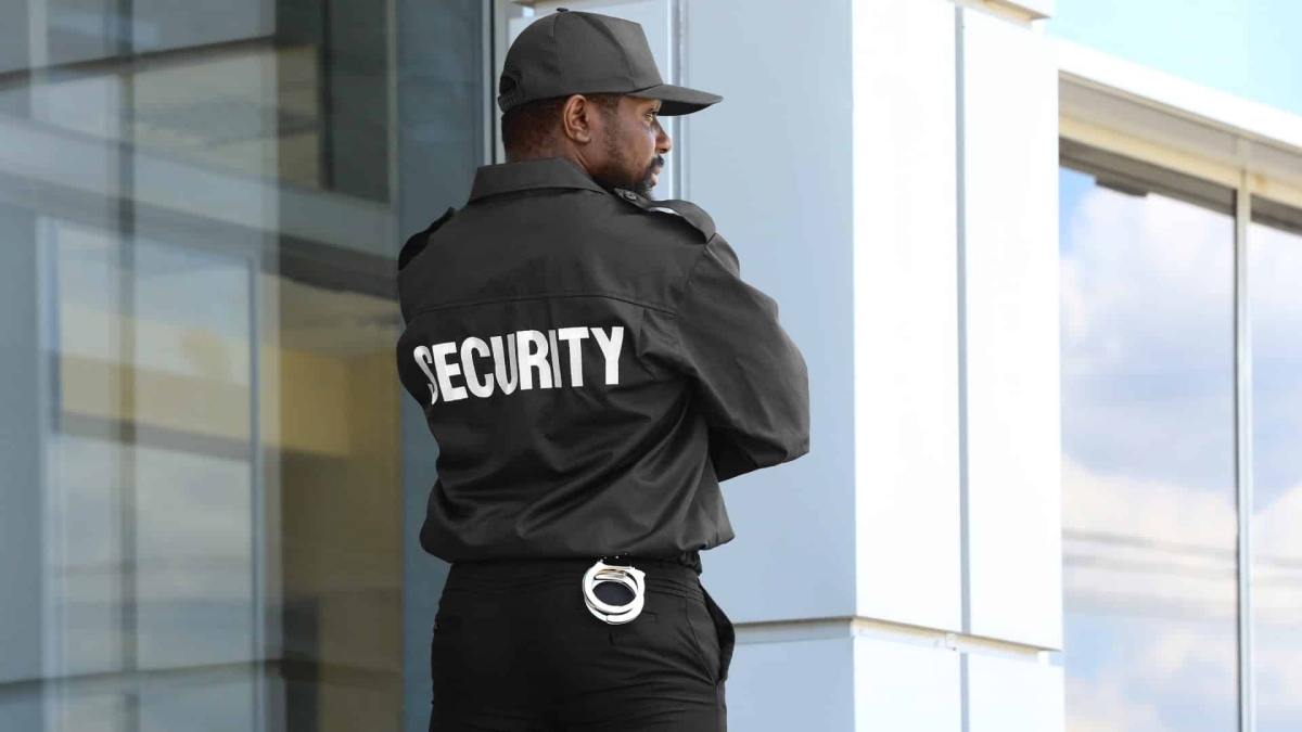 24/7 Protection: How Security Guards are Your First Line of Defense for ...