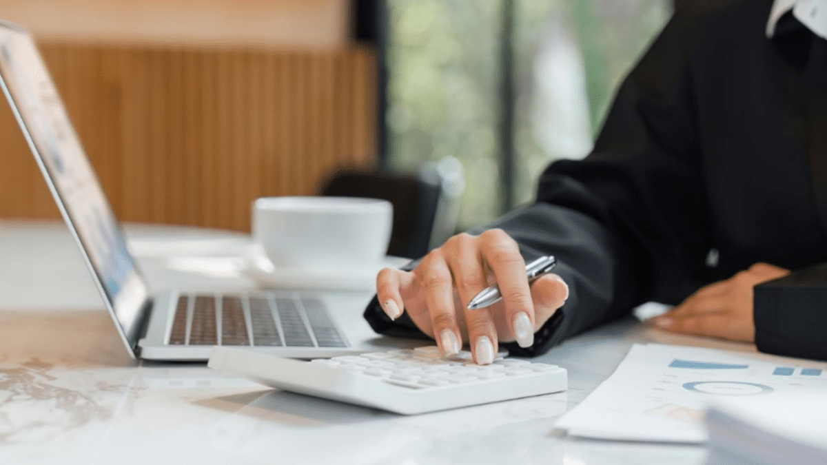 Beyond the Balance Sheet: Innovative Accounting Strategies for B2B ...