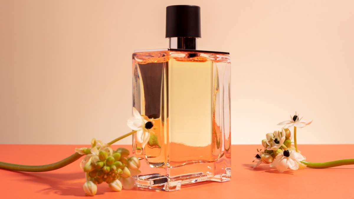The Evolution of Perfume Marketing: From Traditional to Digital Strategies