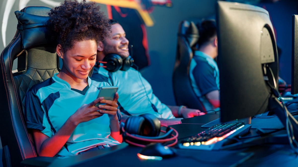 Make It the Science of Minesweeper: Relish in Its Algorithmic Challenges