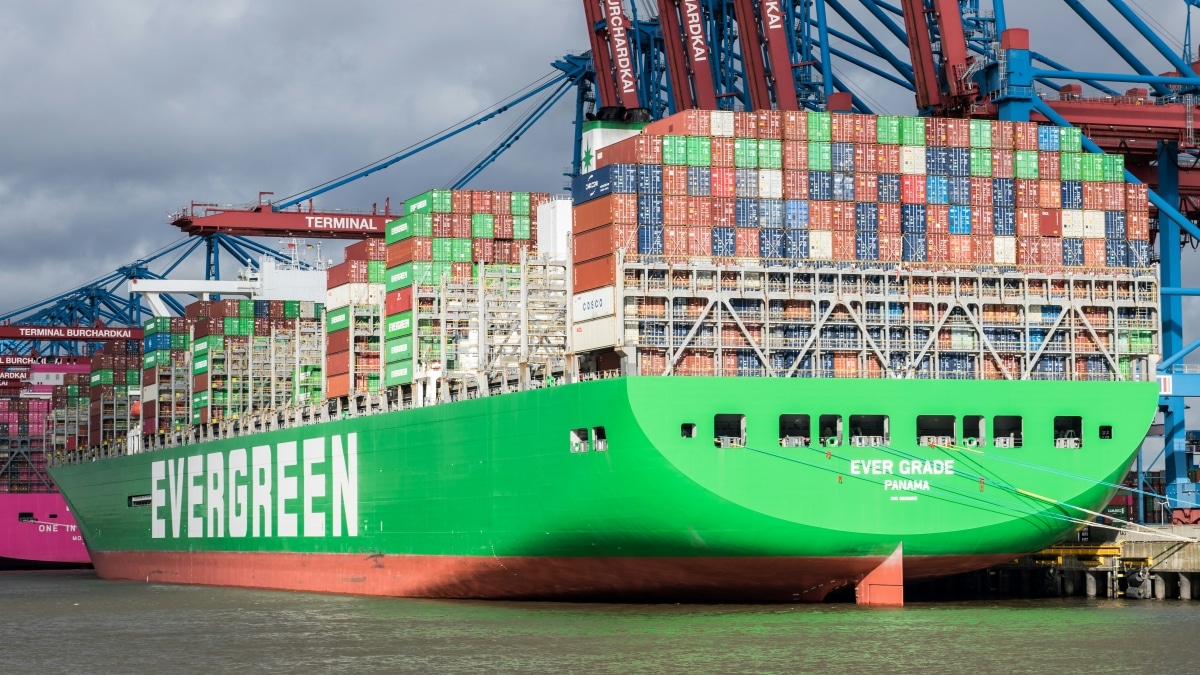 The Birth of the Modern Shipping Container: Malcolm McLean's Game ...