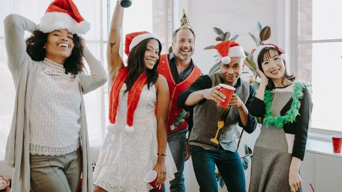 Holiday Team Building Activities: Creating Connection and Cheer