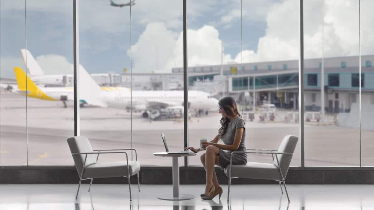 Why to Use Lounge Access Credit Cards to Elevate Your Travel Experience