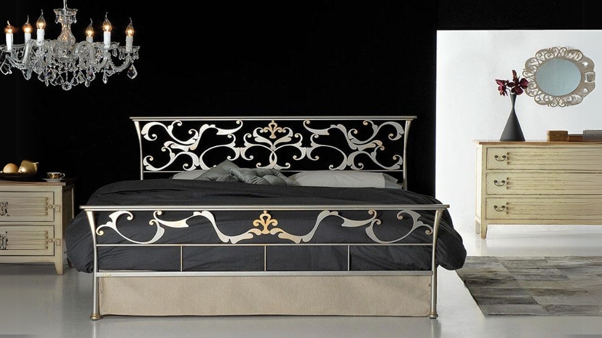 Volcano iron beds store