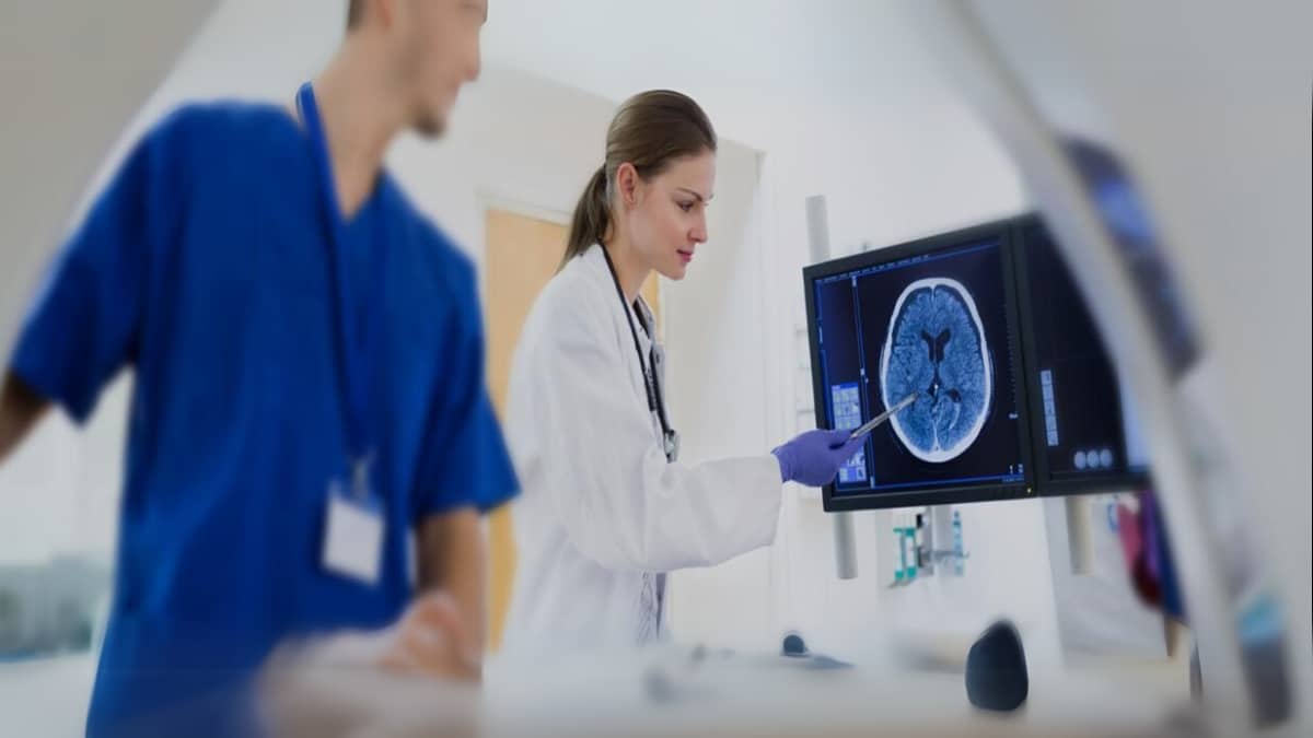 Is MRI Scan with Contrast Better Than Without? [Expert Guide]