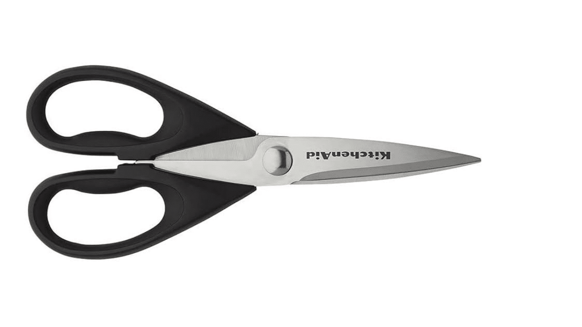 What Makes Good Kitchen Shears: Essential Features for Efficient Cutting