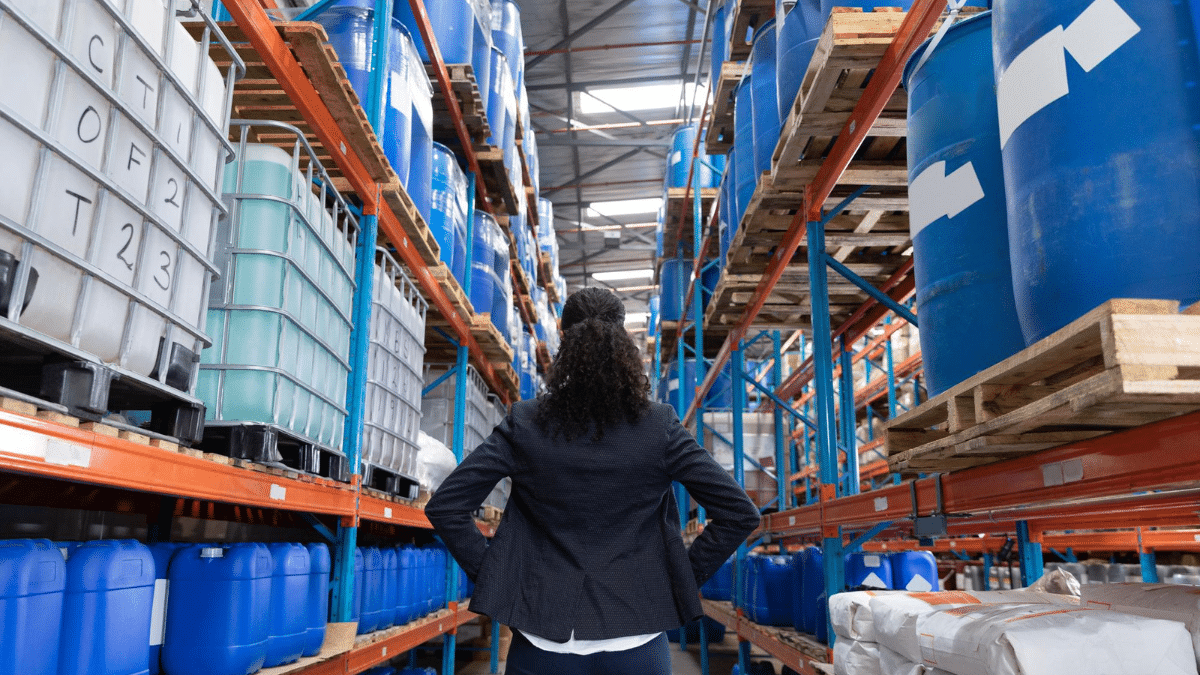 Innovative Ways to Utilize Bulk Storage Containers in Small Warehouses