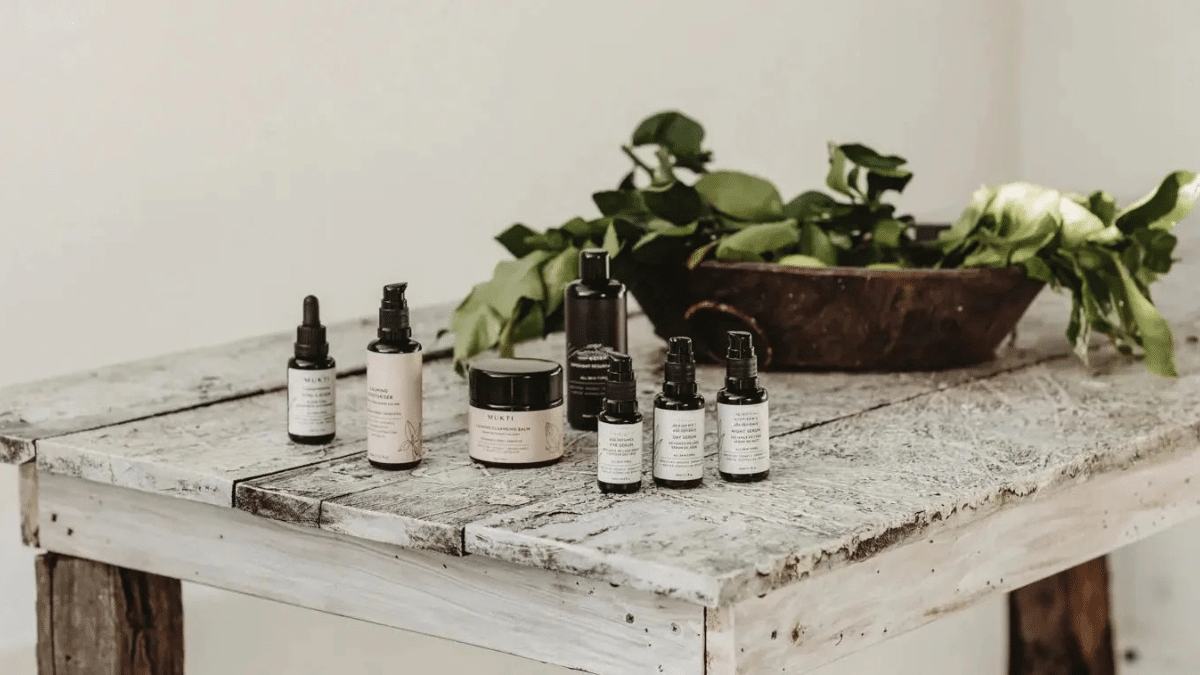 Biophotonic Glass: The Perfect Syrup Bottle for Natural Preservation