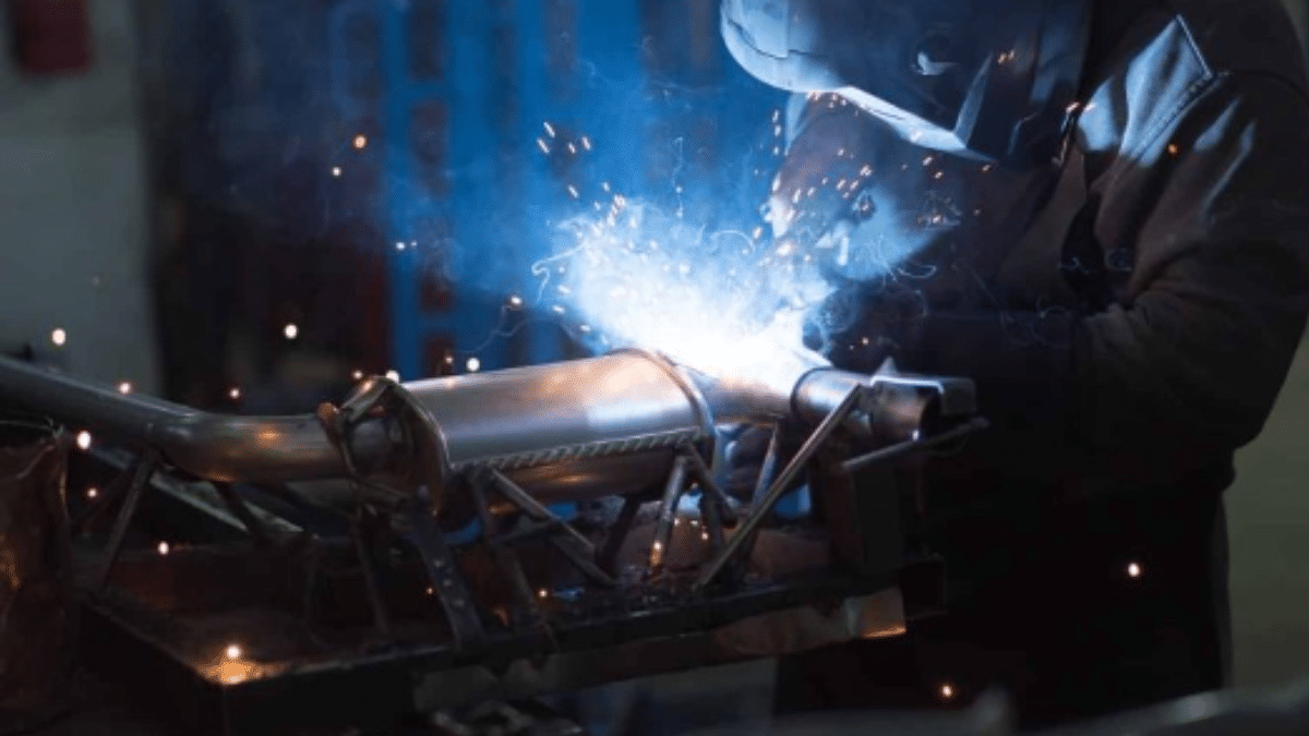 Selecting a Laser Welder: Key Considerations for Cost, Efficiency, and ...