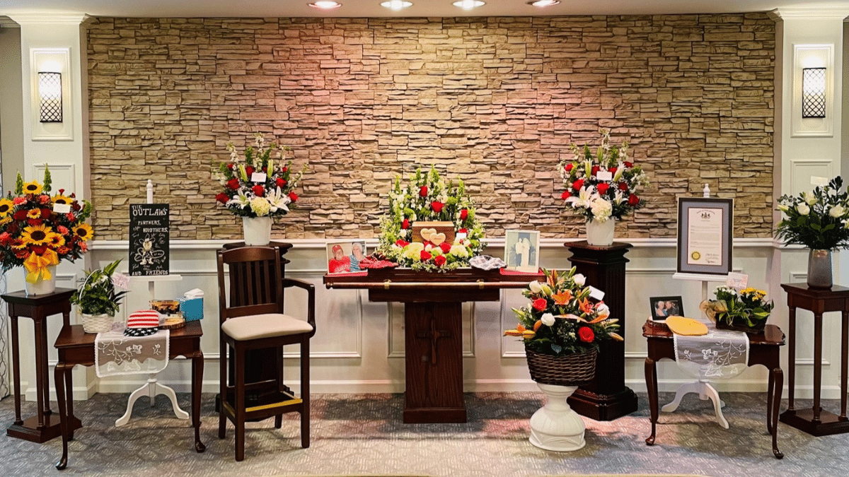 What Is a Cremation Memorial Service?