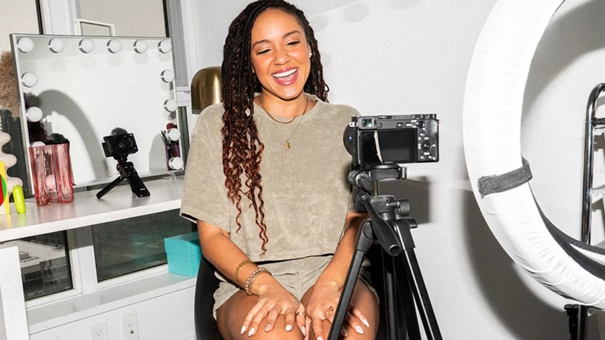 How to Get 1 Million Views on YouTube: A Creator’s Growth Plan for 2025